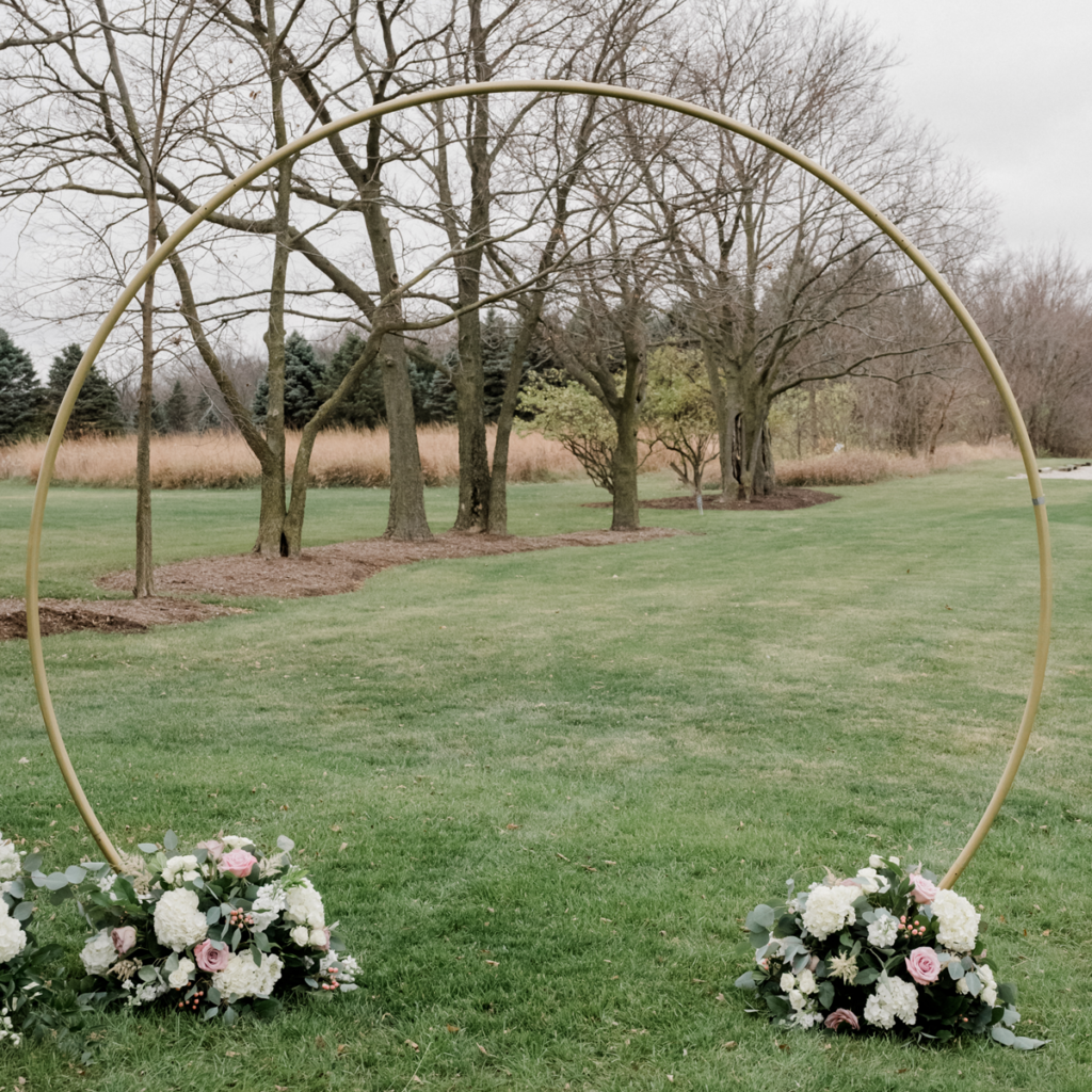 ceremony-arch-moon-gate-venue-5126